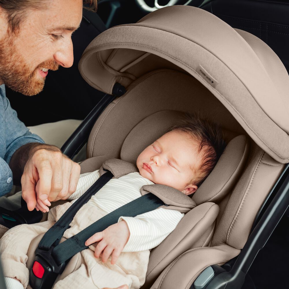 Babyskydd & bilbarnstolar för baby | Britax Römer